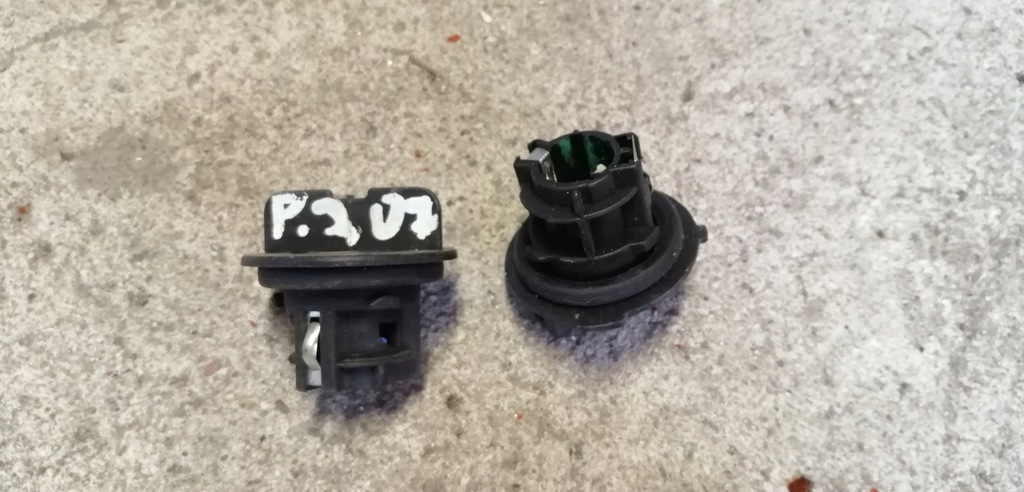 PEUGEOT 307 WKŁAD OPRAWKA KIERUNKOWSKAZA - 9042720734 - oficjalne ...