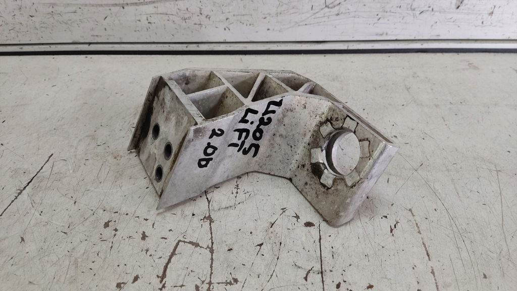 MERCEDES W205 MOCOWANIE UCHWYT A2055014120 - 13457160374 - oficjalne ...