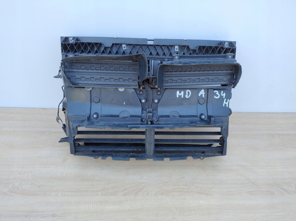 BMW 2 F45 F46 PAS WZMOCNIENIE ŻALUZJA KIEROWNICA POWIETRZA 15677210 ...