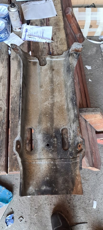 Osłona termiczna tłumik Audi 80 Quattro 8A0804160A - 9373346613 ...