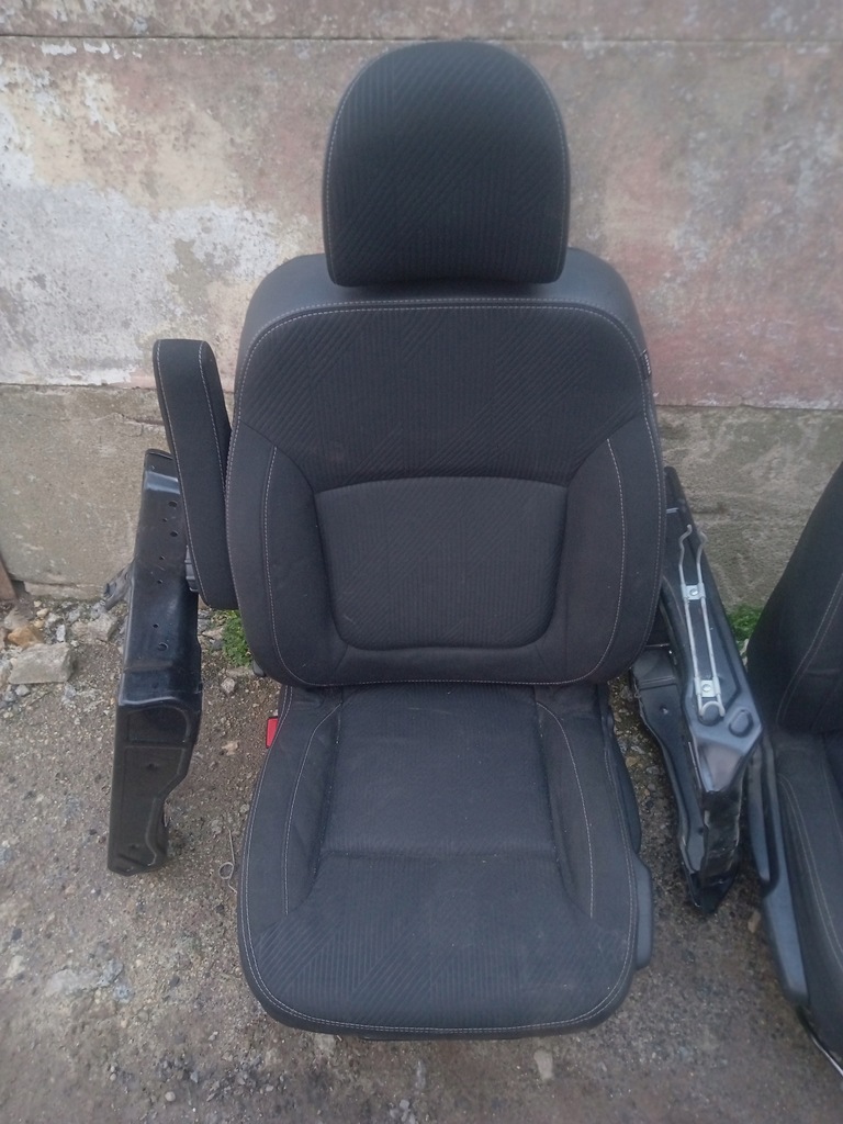 TRAFIC III VIVARO B FOTEL KIEROWCY LEWY SIEDZENIE - 14696179930 - oficjalne archiwum Allegro