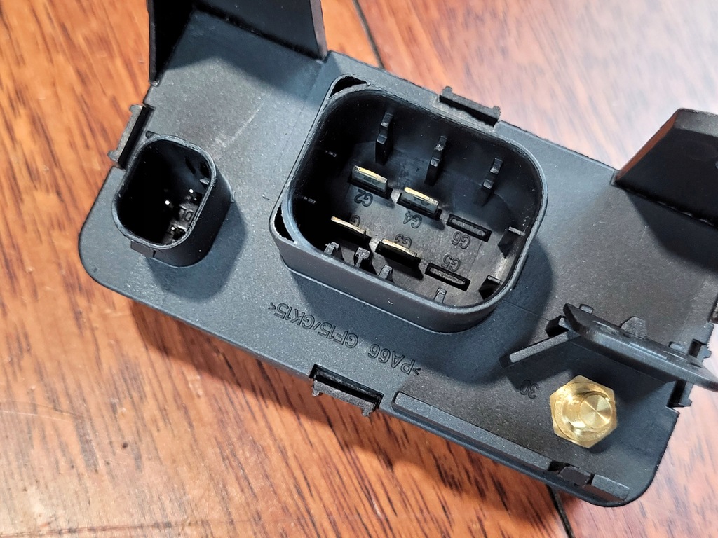 MERCEDES W203 2.2 CDI MODUL SWIEC ZAROWYCH 4 PIN - 13000635685 ...