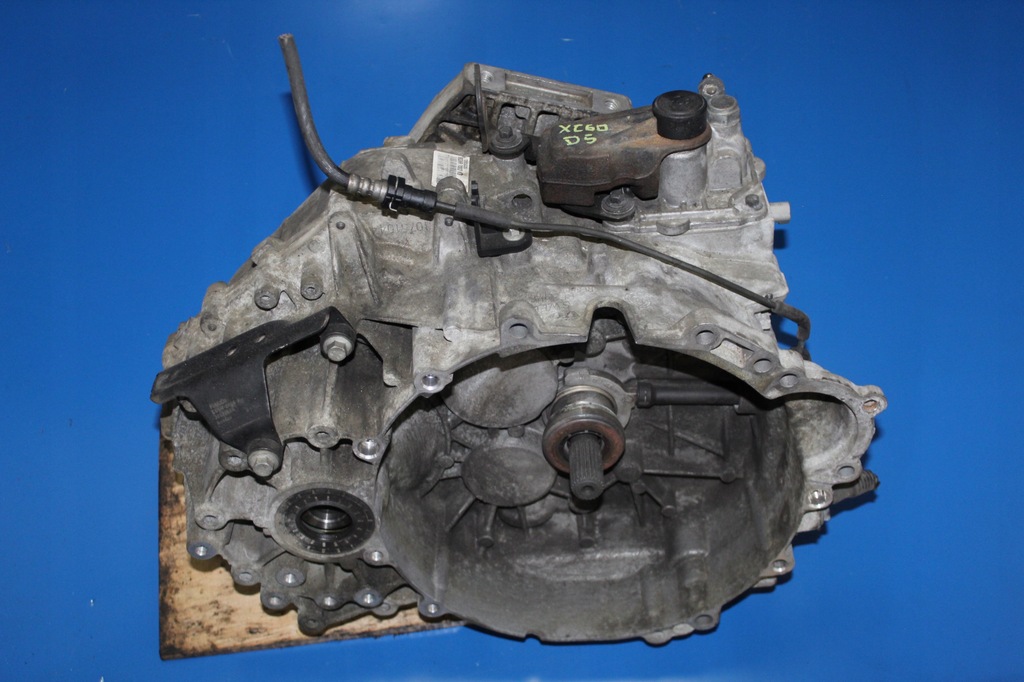 VOLVO XC60 2.4 D5 SKRZYNIA BIEGÓW MANUALNA - 10871929427 - oficjalne archiwum Allegro