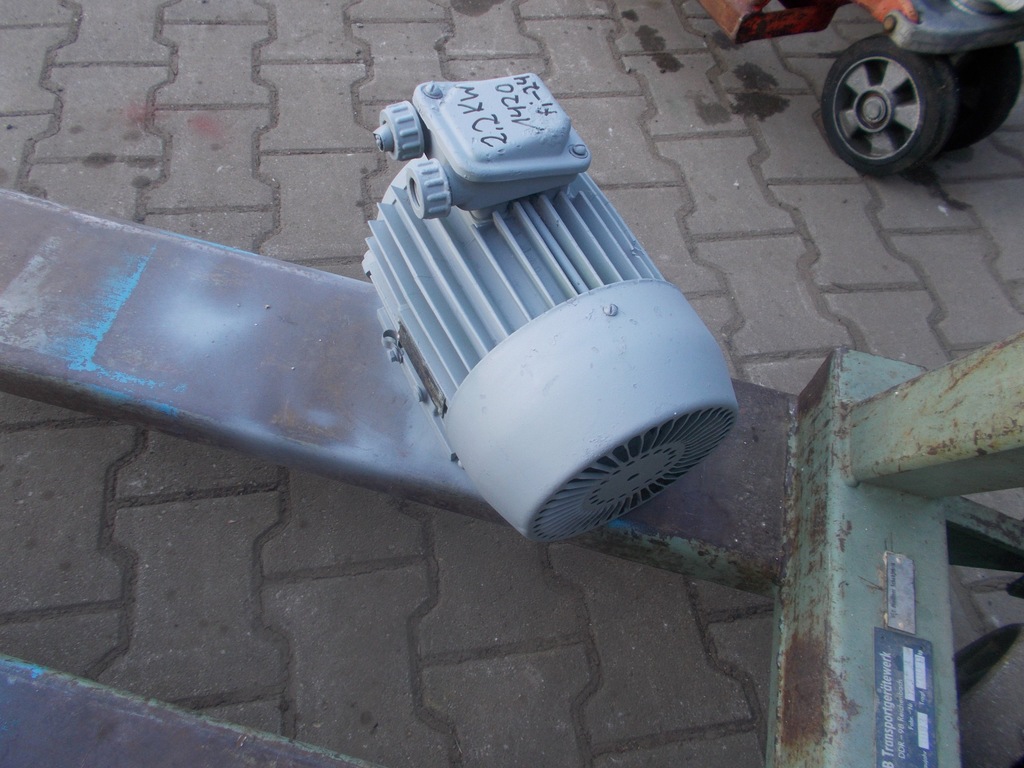 Silnik elektryczny 2,2 kw.1420 obr.380 volt,fi-24 - 7293161411 - oficjalne archiwum Allegro