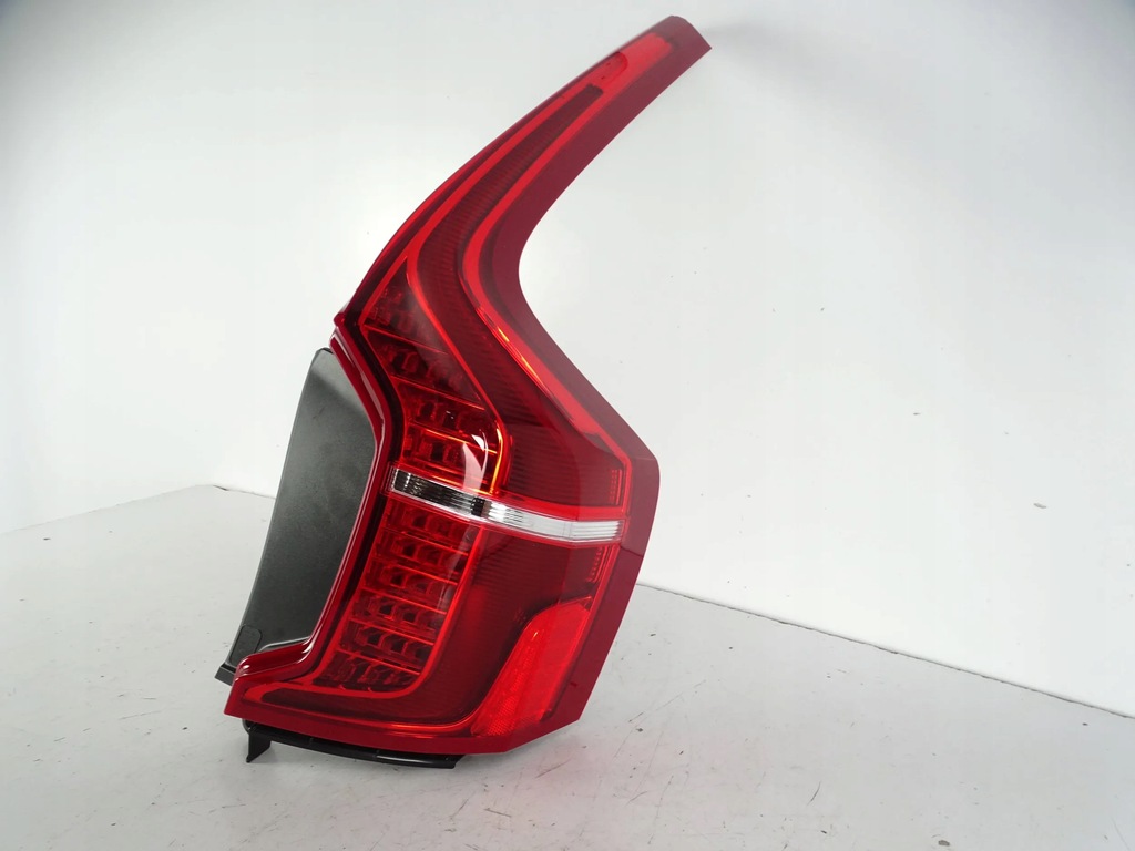 LAMPA TYŁ TYLNA PRAWA VOLVO XC90 II 2 - 14365711177 - oficjalne ...