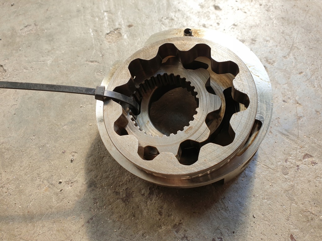 ACTROS MP4 MP3 MP2 AXOR POMPA OLEJU SKRZYNI BIEGÓW - 12061589031 ...