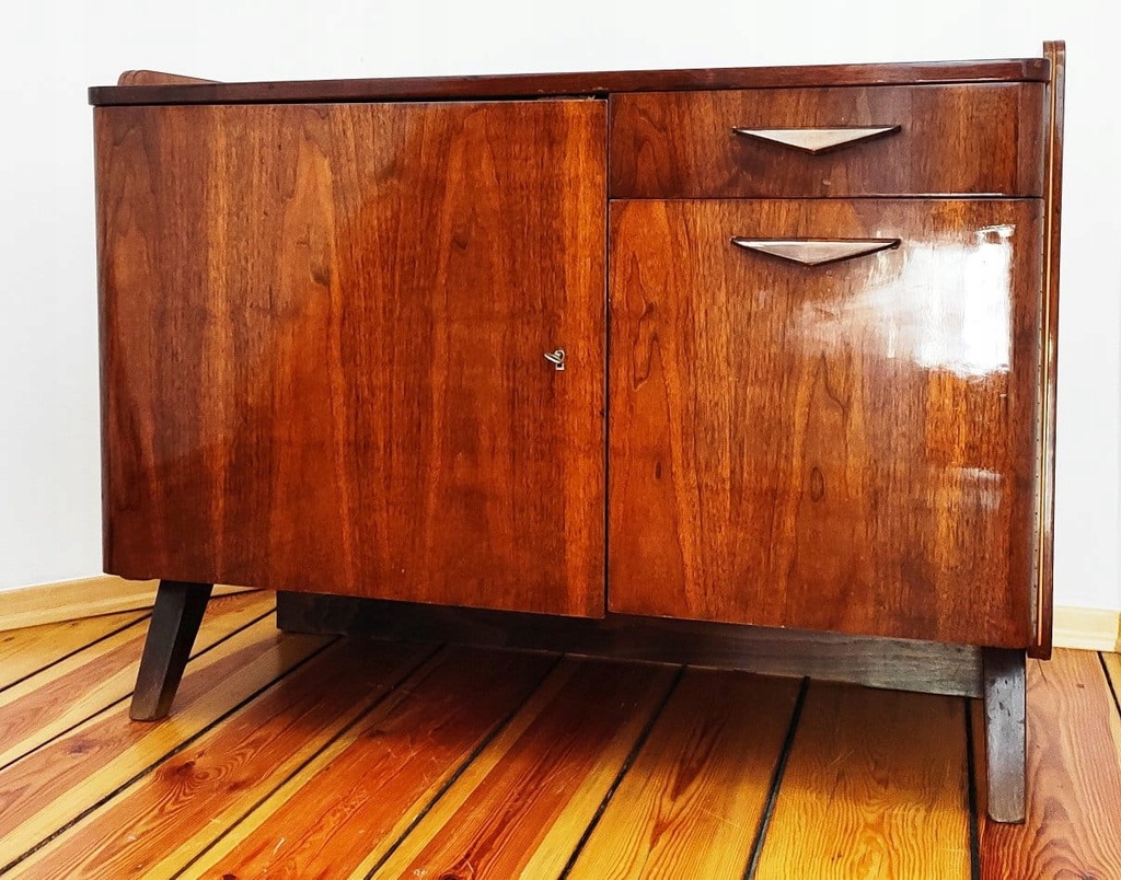 Komoda proj. F.JIRAK dla Tatra Nabytok, Czechosło - 10792465871 ...