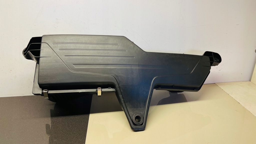 obudowa filtr powietrza BMW F20 F30 F34 diesel LCI - 13069582586 ...