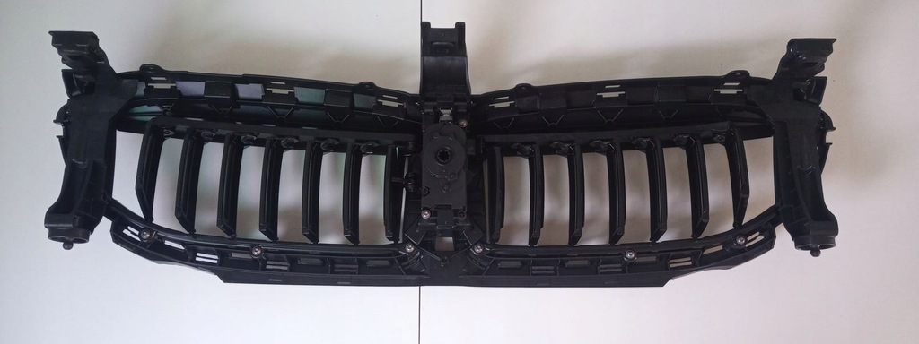 Górny wlot powietrza z żaluzjami do BMW G20 G21 - 12471415442 ...