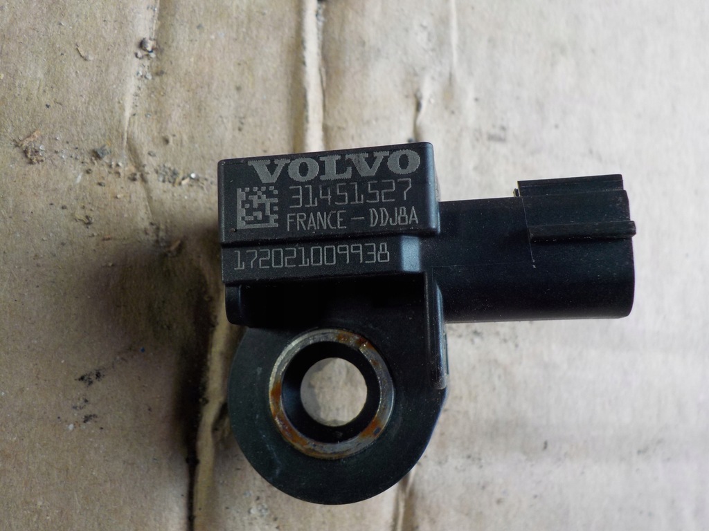 VOLVO V40 II CZUJNIK SENSOR UDERZENIA 31451527 - 9333321750 - oficjalne ...