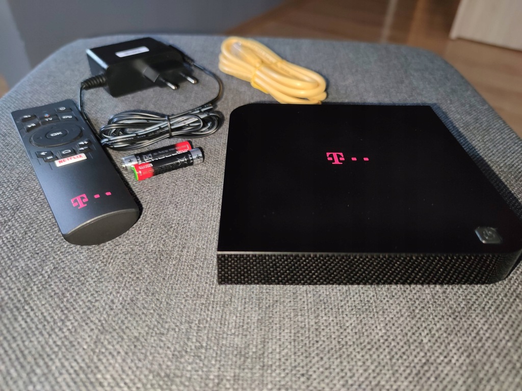 TV Box Dekoder Kaon KSTB6077 Magenta T-Mobile 4K - 10005681257 ...