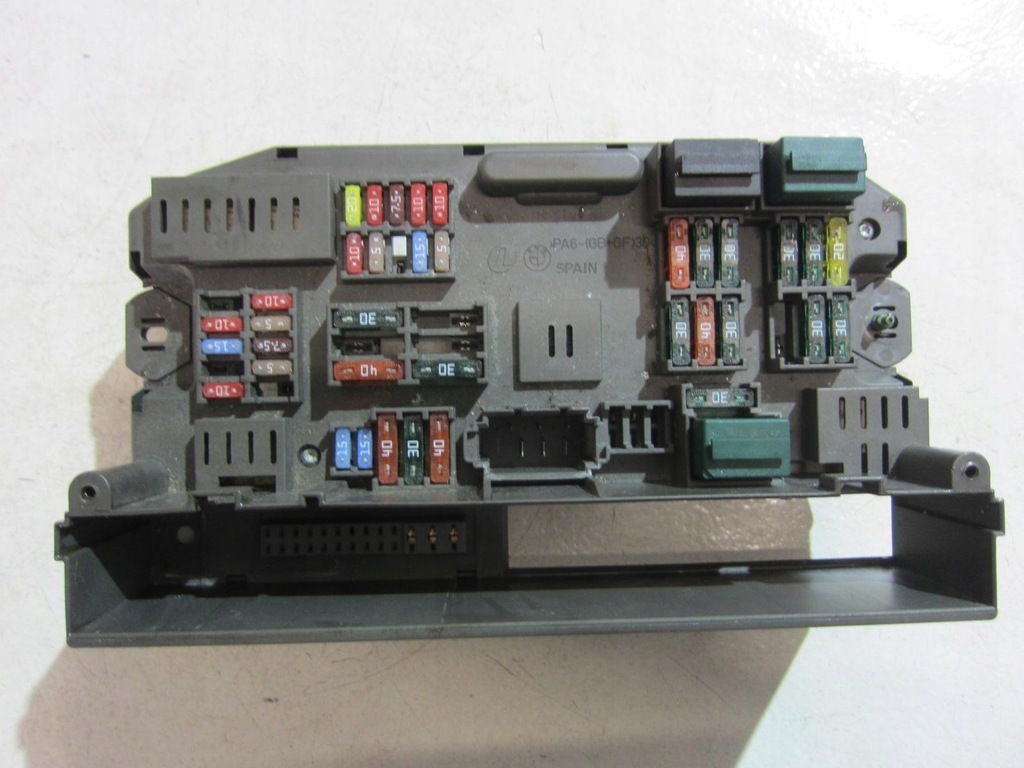 BMW X5 E70 E71 SKRZYNKA BEZPIECZNIKÓW 9145115 - 12946521410 - oficjalne ...