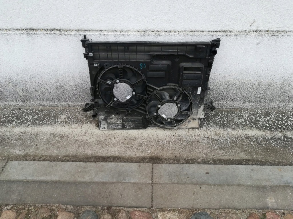 RENAULT TRAFIC III 3 LIFT IV 4 CHŁODNICA WODY WENTYLATOR OBUDOWA ...