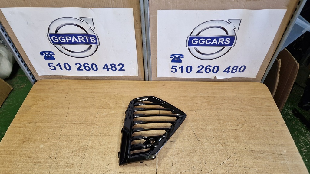 VOLVO XC60 RDESIGN KRATKA ZDERZAKA po 2021 - 13474497772 - oficjalne ...