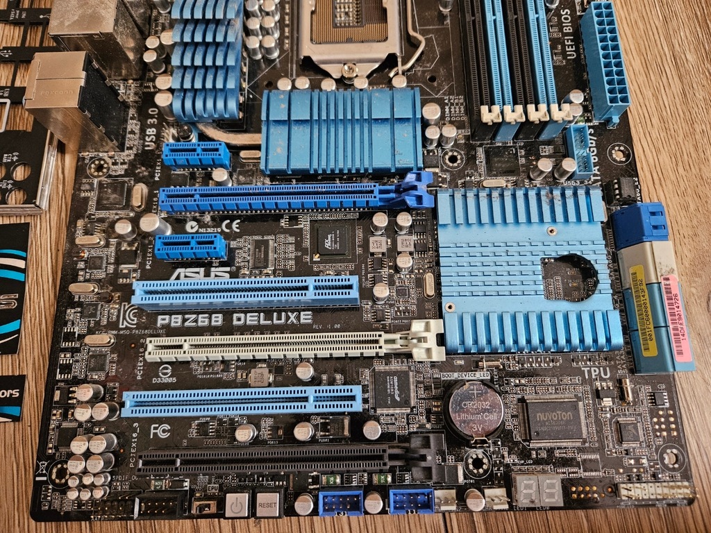 Купить Материнская плата Asus P8Z68 Deluxe ATX LGA 1155 TOP: отзывы ...