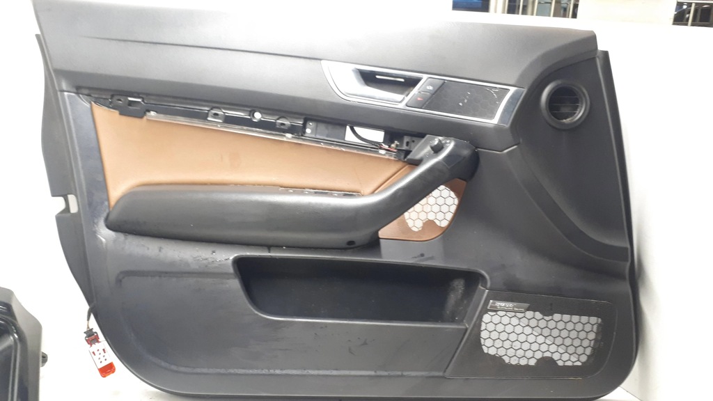 AUDI A6 C6 BOCZEK DRZWI LEWY PRZÓD BOSE EUR 06 R - 12720542875 - oficjalne archiwum Allegro