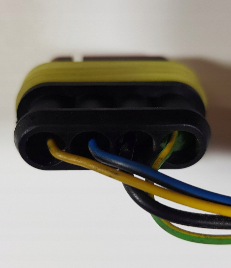 KOSTKA WTYCZKA WTYK LAMPY TYLNEJ Fiat Bravo II 2 - 10874967129 - oficjalne archiwum Allegro