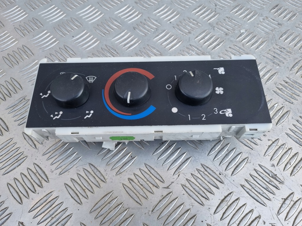 PANEL NAWIEWU NADMUCHU OGRZEWANIA DAF LF 45 55 - 12847584877 ...