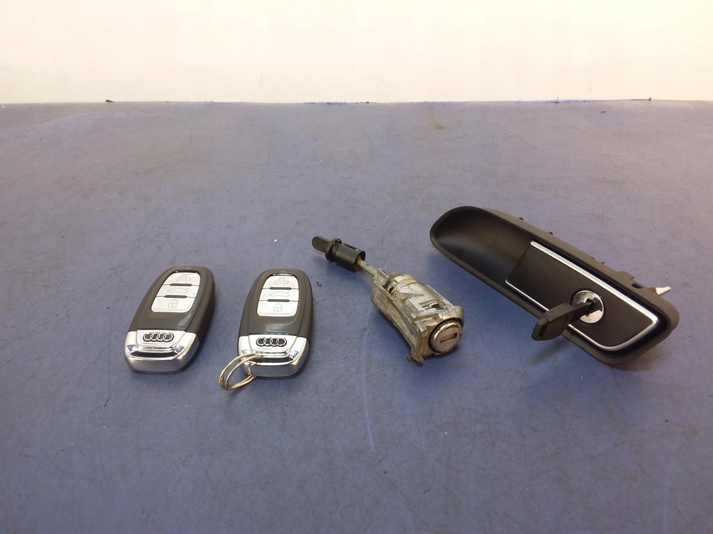 AUDI A8 D4 KLUCZYK PILOT WKŁADKA ZAMKA - 13094269720 - oficjalne ...