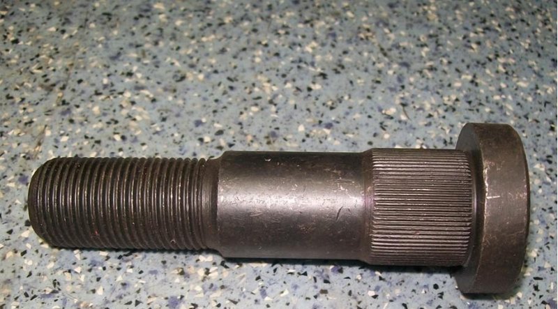 Купить ШПИЛЬКА КОЛЕСА VOLVO FL7 F12 1573082 FH B9 10: отзывы, фото и ...