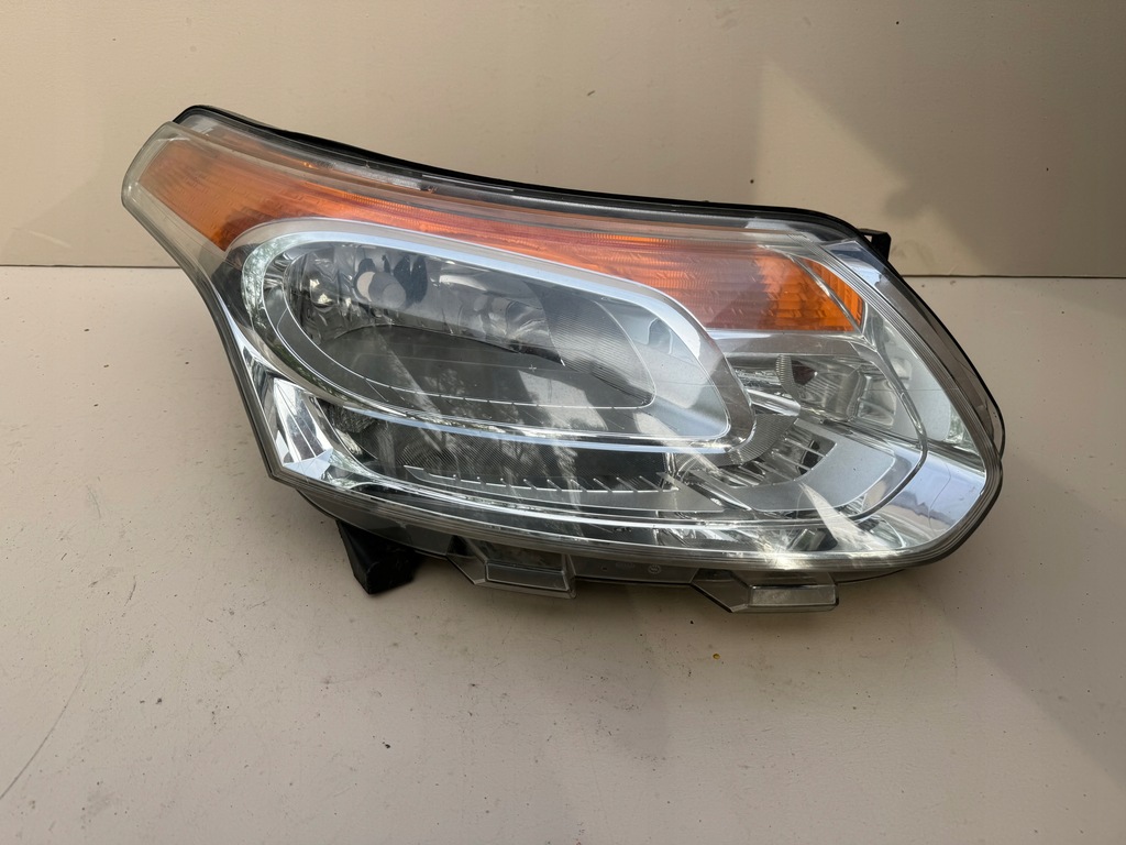 CITROEN C3 III PICASSO 08-17R LAMPA PRAWA PRZEDNIA PRAWY PRZÓD ...