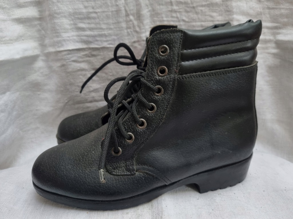 BUTY ROBOCZE OLEJOODPORNE 27 TORUŃ CZASY PRL /62 - 13040921170 ...