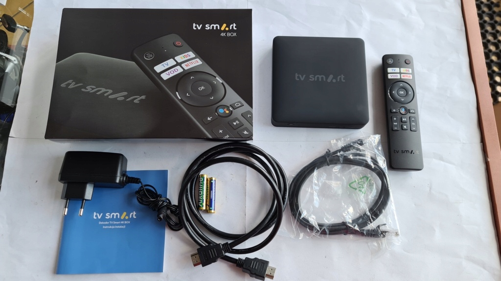 NOWY DEKODER TV SMART 4K BOX DV8519 CZARNY GWR - 13069498265 ...