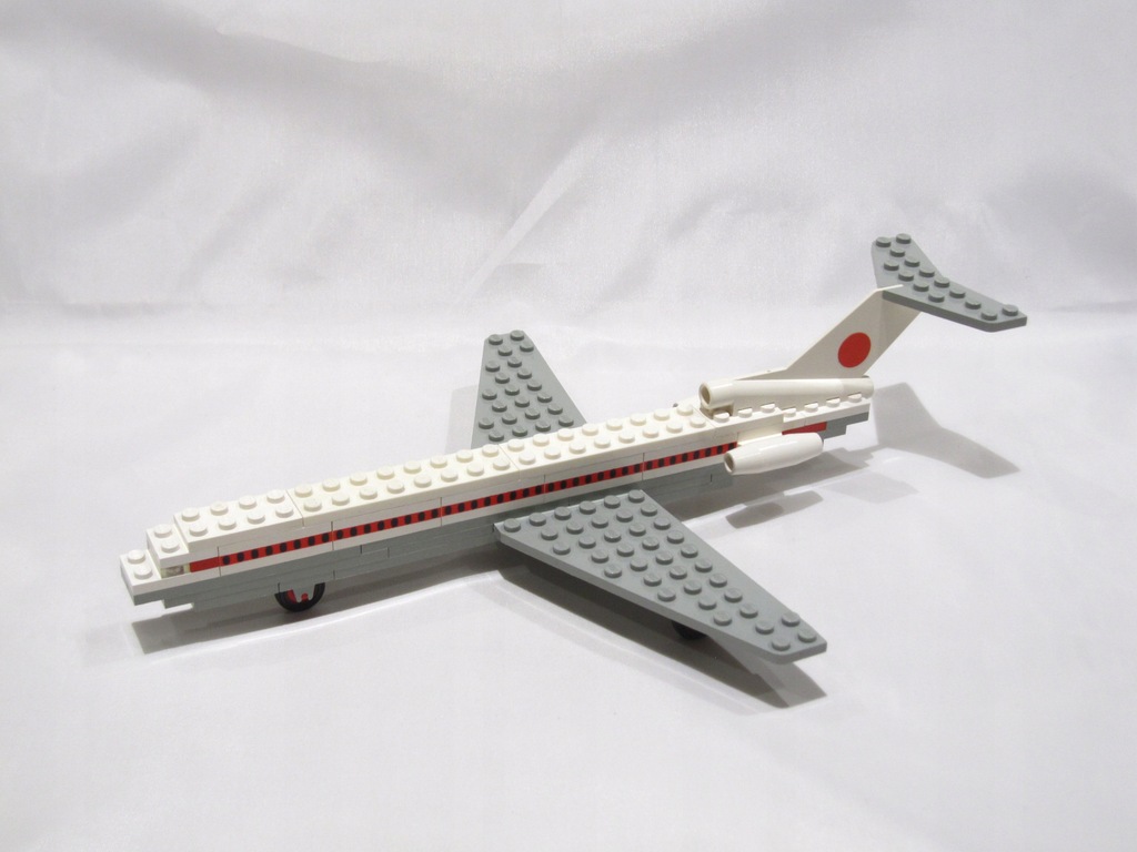 LEGO 698 Legoland - JAL Boeing 727 z 1977r - 9562664088 - oficjalne ...