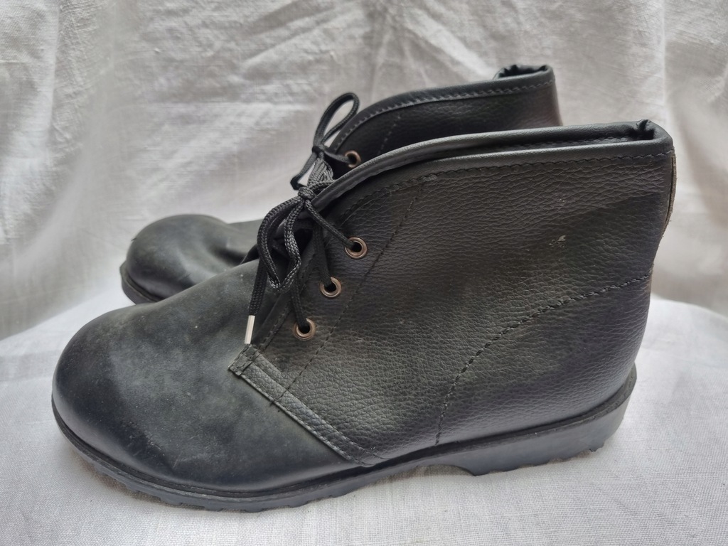 BUTY ROBOCZE OLEJOODPORNE 26 cm PRL SKÓRZANE /232 - 12430984076 ...