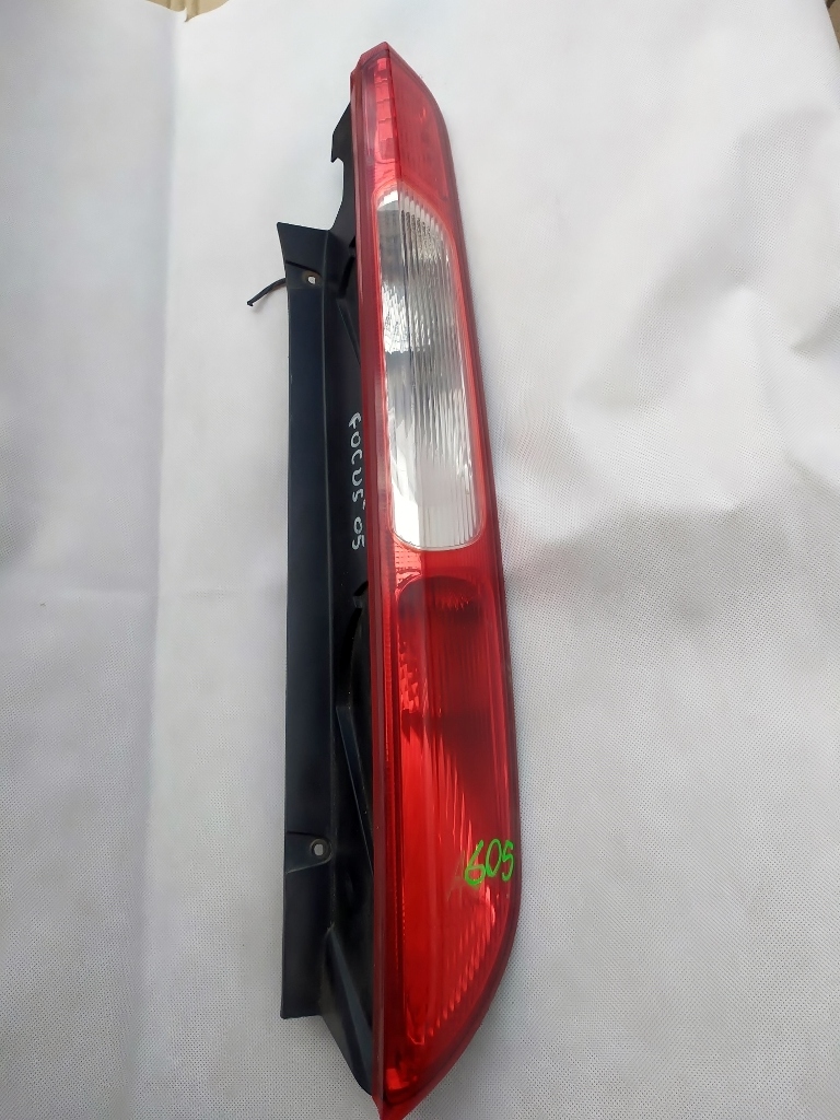 lampa prawy tył tylna prawa Focus II MK2 HB - 12343961957 - oficjalne ...