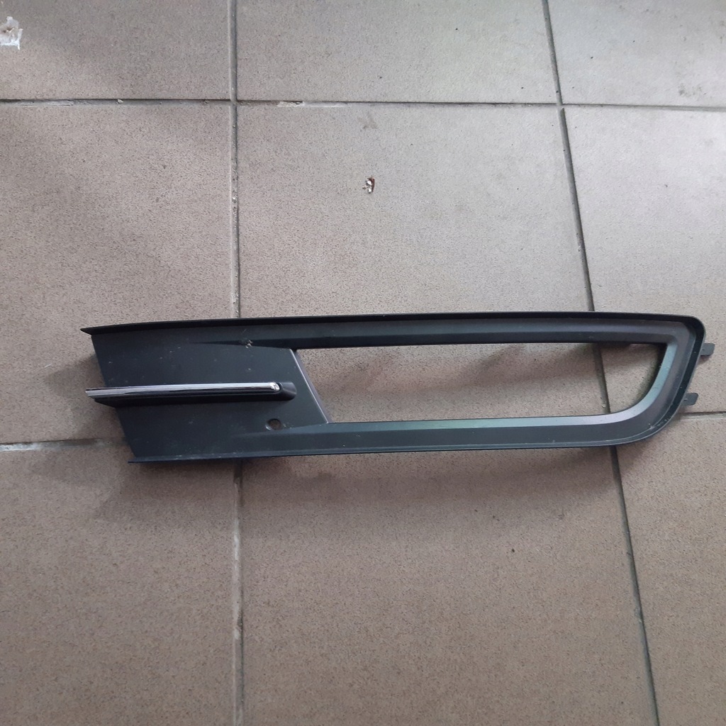VW PASSAT B8 3G0 2014- PRAWA KRATKA ZAŚLEPKA ZDERZAKA HALOGENU PRZÓD CHROM - 15544505499 ...