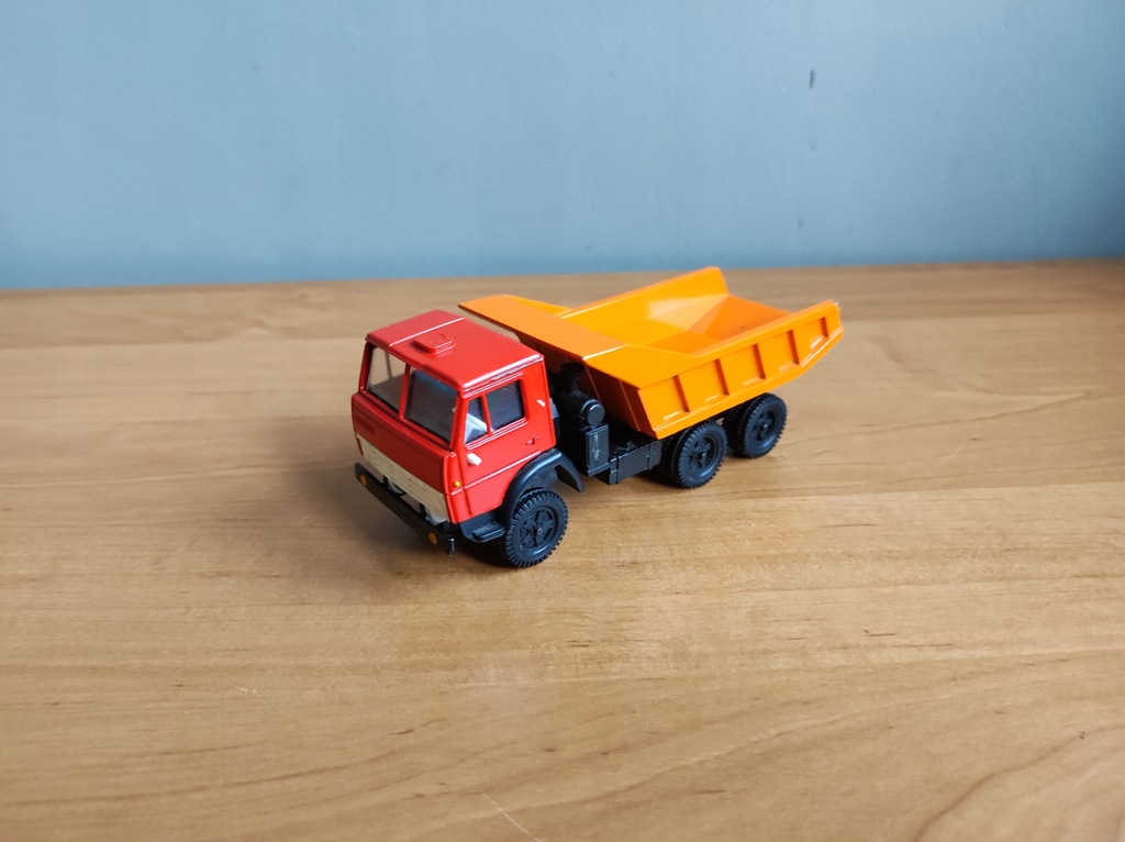 KAMAZ 5511 METALOWA WYWROTKA 1:43 USSR z PRL-u - 13525776502 - oficjalne archiwum Allegro