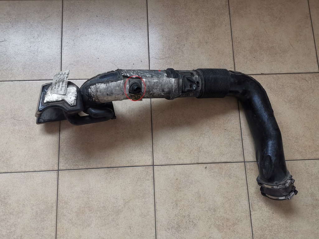 VOLVO V50 S40 C30 C70 WĄŻ PRZEWÓD POWIETRZA 2.0 D - 12080062574 - oficjalne archiwum Allegro