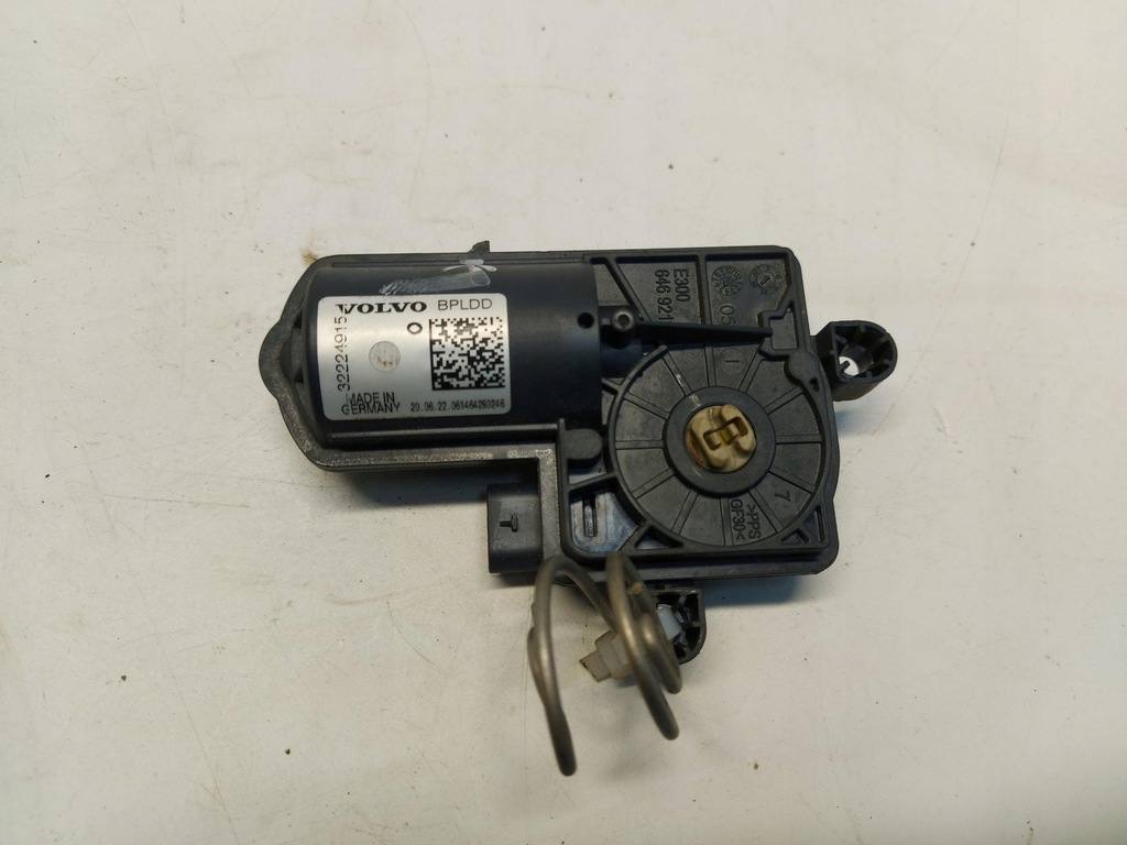 VOLVO XC60 II LIFT B4 2.0B Przepustnica rury wydechowej 32224915 ...