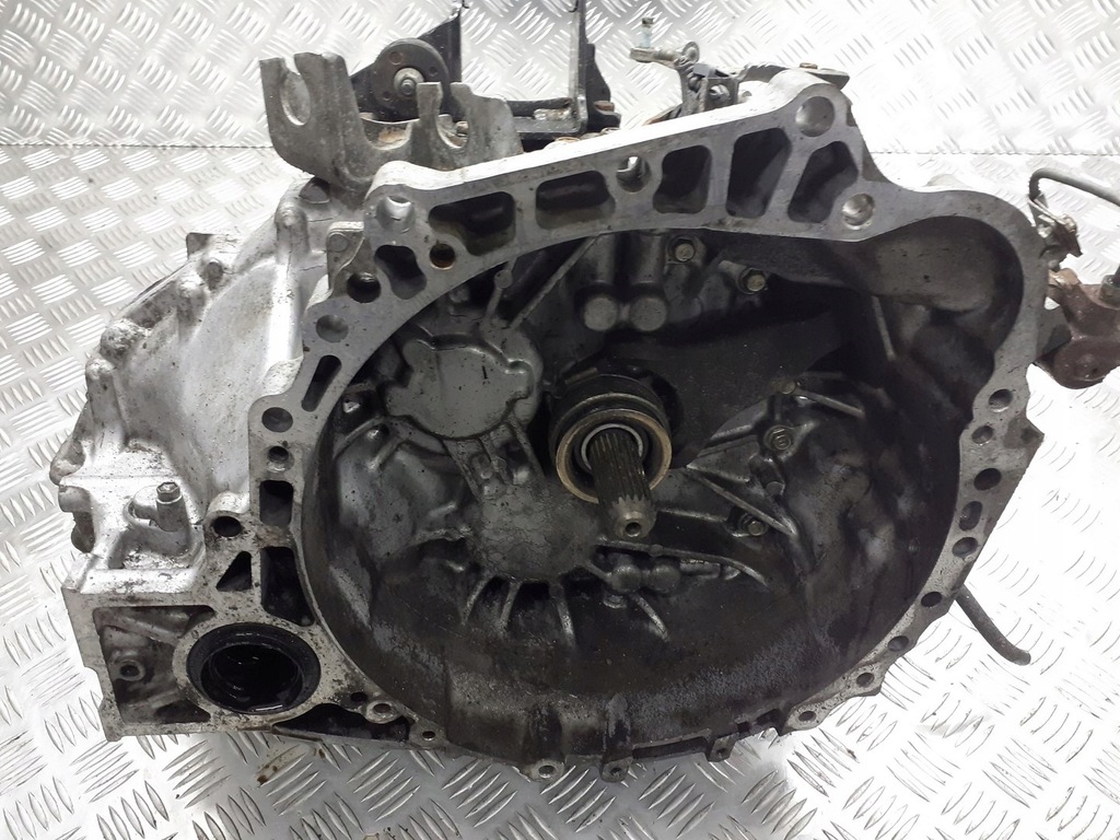 SKRZYNIA BIEGÓW TOYOTA AVENSIS T25 2.0 D4D - 13580468358 - oficjalne archiwum Allegro