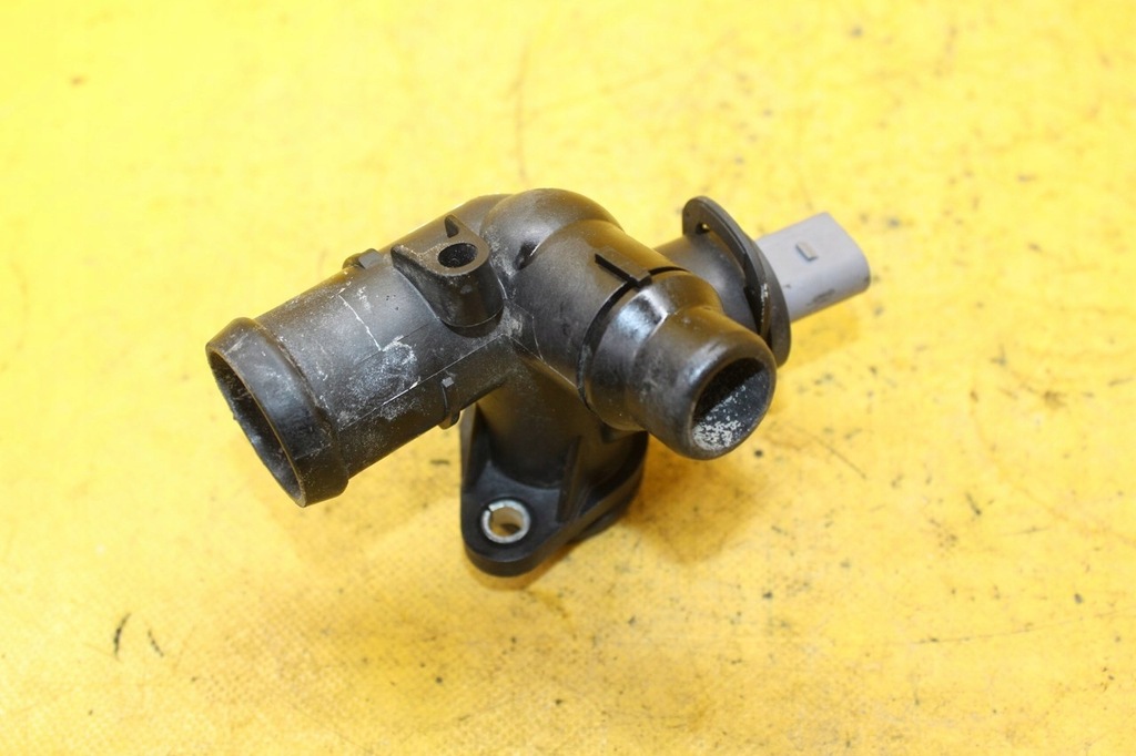 KRÓCIEC WODY A4 B7 2.0 TFSI BUL 06D121133A - 7923194028 - oficjalne ...