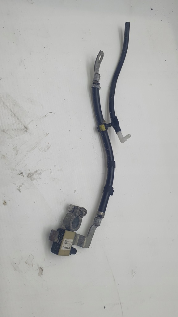 VOLVO V60 I LIFT KLEMA MINUSOWA 31407114 - 12381358690 - oficjalne ...