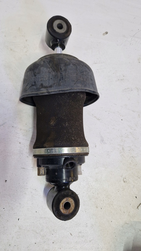 poduszka zawieszenia kabiny daf xf 106 2268501 - 12649165873 ...