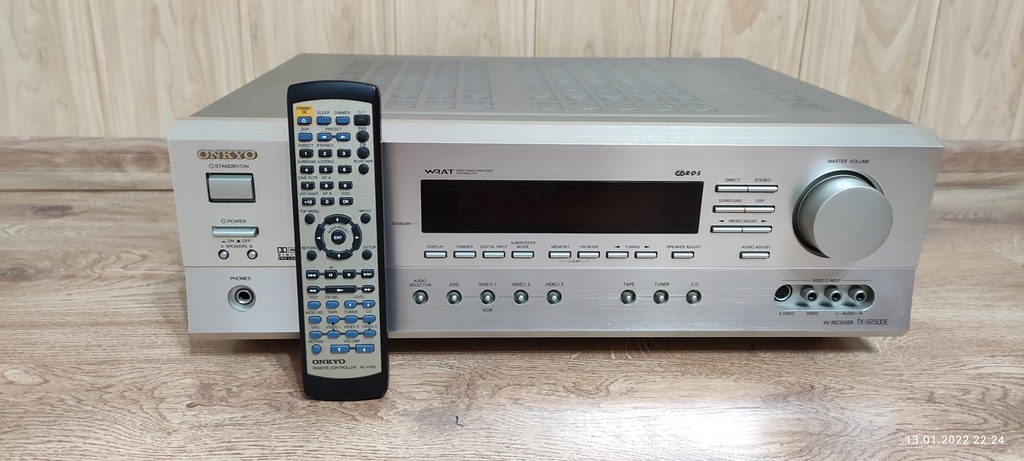 AMPLITUNER ONKYO TX-SR500E Z ORYG. PILOTEM - 11712039707 - oficjalne archiwum Allegro