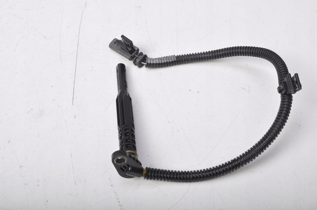 VOLVO V40 II 2.0 D4 CZUJNIK POZIOMU OLEJU 31370845 - 13116176521 ...