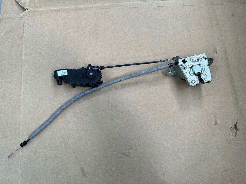 Zamek, dociąg klapy tył Mercedes W212 Kombi - 13844014242 - oficjalne archiwum Allegro