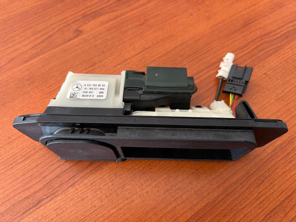 Mercedes CLA C117 kamera cofania - 13717903597 - oficjalne archiwum Allegro