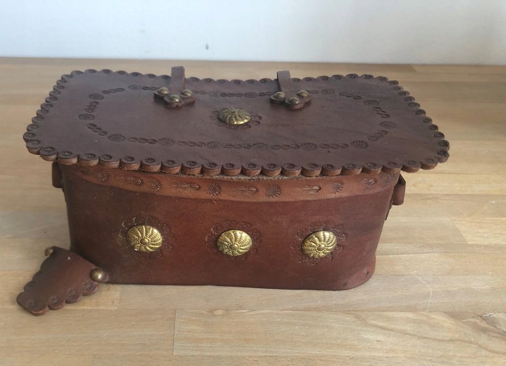 SZKATUŁKA ZE SKÓRY CEPELIA ? PRL - 12564659406 - oficjalne archiwum Allegro