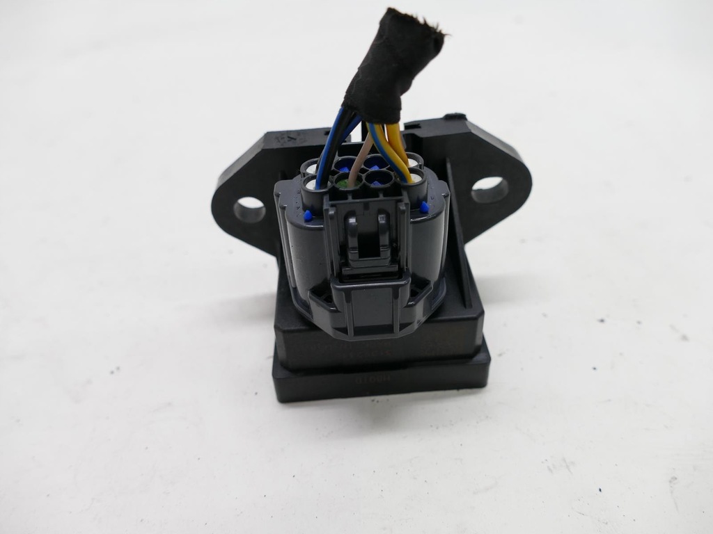 VOLVO V40 II 2.0 D3 MODUŁ STEROWNIK POMPY PALIWA - 10418774143 ...