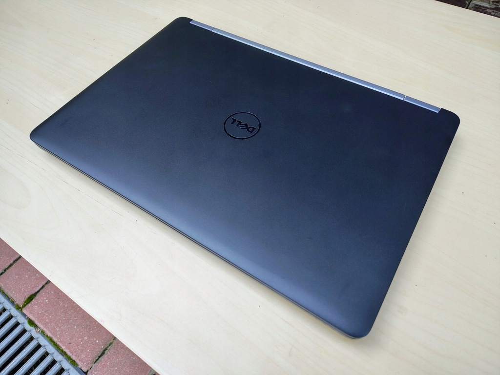 Dell Latitude 5470 i5 6 gen. 8GB / 256 SSD 14" HD Idealny stan WIN 11 ...
