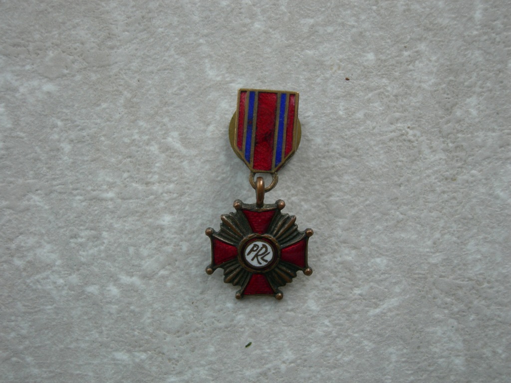 ODZNACZENIE MINIATURKA KRZYŻ ZASŁUGI PRL. - 13199438855 - oficjalne archiwum Allegro