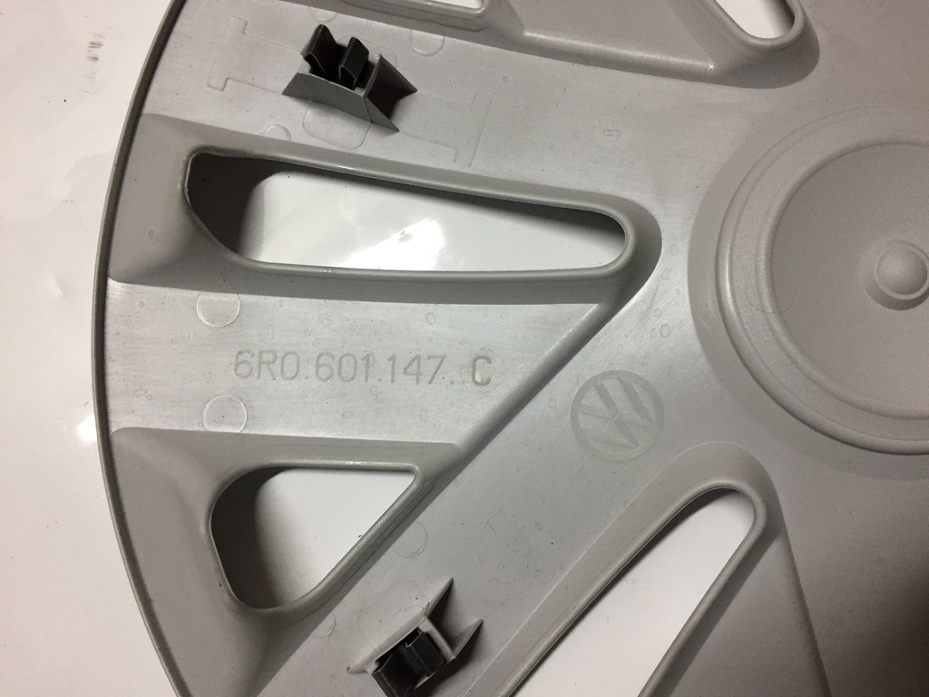 KOŁPAKI ORYGINALNE 15 VW POLO 6R0601147C - 6707561074 - oficjalne ...