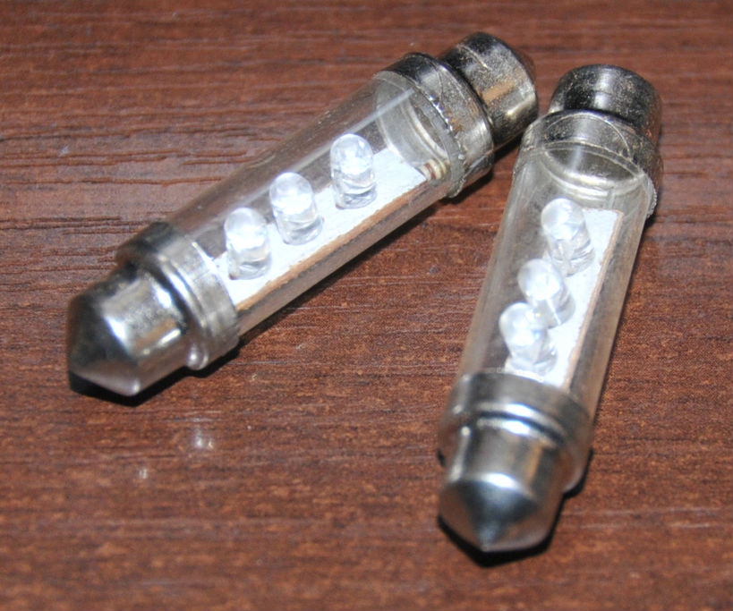 ZAROWKA 3 LED 42mm C5W C10W NIEBIESKA rurkowa - 7734582016 - oficjalne ... ZAROWKA 3 LED 42mm C5W C10W NIEBIESKA rurkowa - 7734582016 - oficjalne ...