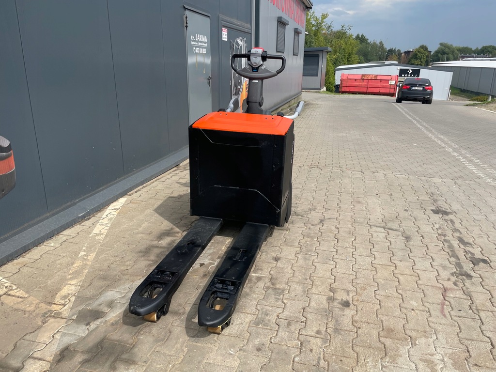 Paleciak elektryczny Toyota BT LPE 250 2015 r 2.5T - 12530993676 ...