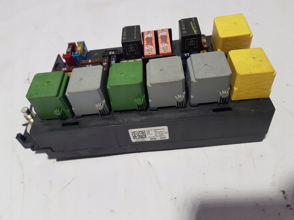 SKRZYNKA BEZPIECZNIKÓW MERCEDES W251 W164 X164 - 14035277801 - oficjalne archiwum Allegro